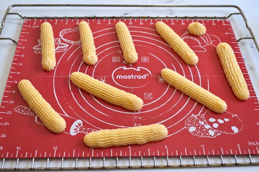 How to make Eclairs: Troubleshooting and Recipe - Wheel of Baking