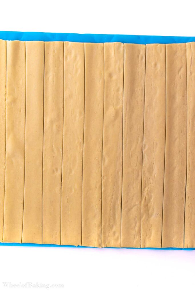 Cannoncini - Cream Filled Puff Pastry Cones - Wheel of Baking