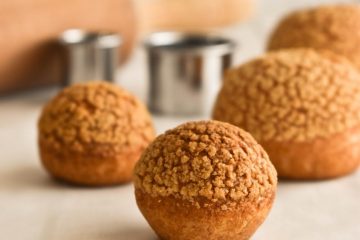 How to make Craquelin (Pâte à Crumble) - Wheel of Baking