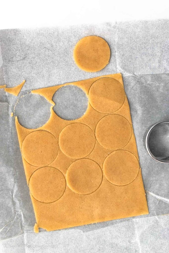 Craquelin Topping for Choux Pastry - Wheel of Baking