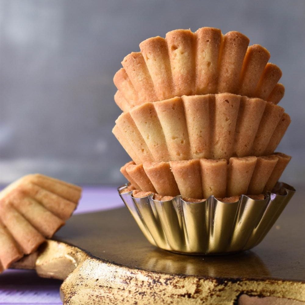 How to make Pâte Sucrée (Sweet Shortcrust Pastry) - Wheel of Baking