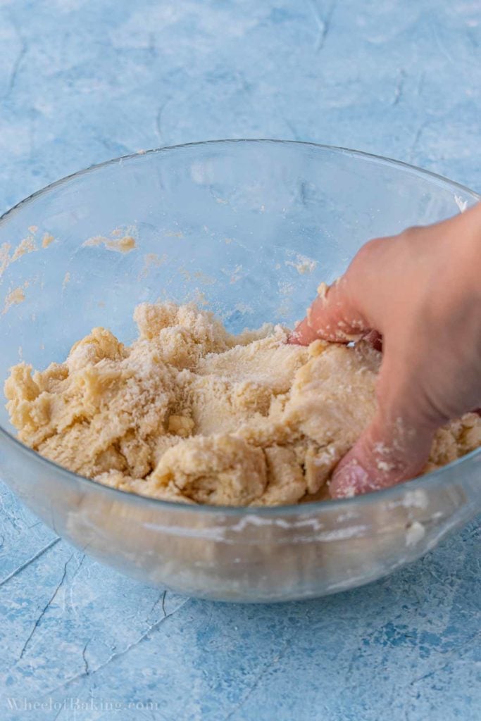 Tiropitakia Kourou (Greek Cheese Pies) - Wheel of Baking
